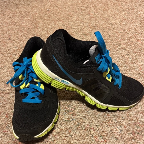 Nike | Shoes | Womens Nike Dual Fusion St 2 Athletic Shoes | Poshmark